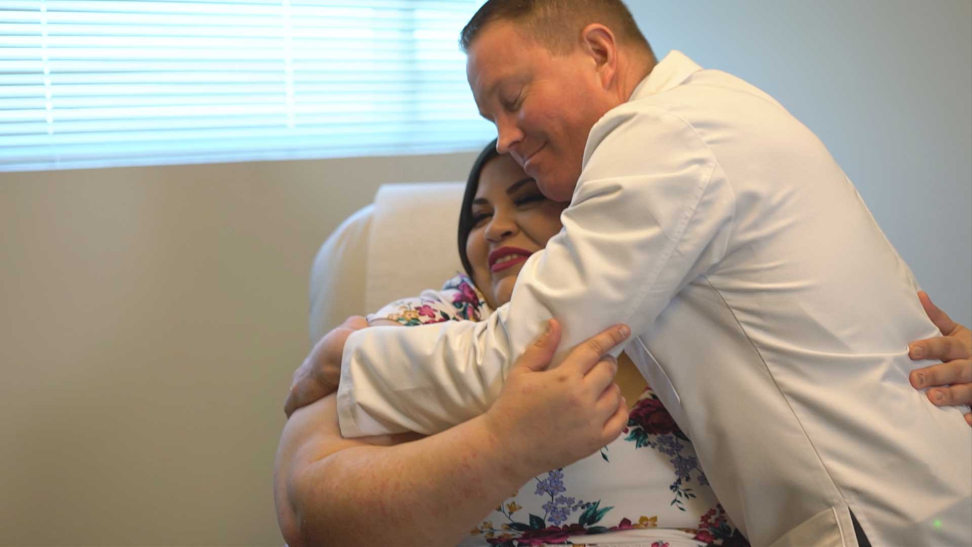 DKISS estrena '300 kilos de más': la lucha de dos padres obesos al ... DKISS estrena '300 kilos de más': la lucha de dos padres obesos al ...